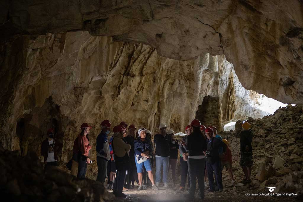 Il 2 agosto riaprono le Grotte del Cavallone. «Obiettivo per il 2024 ...