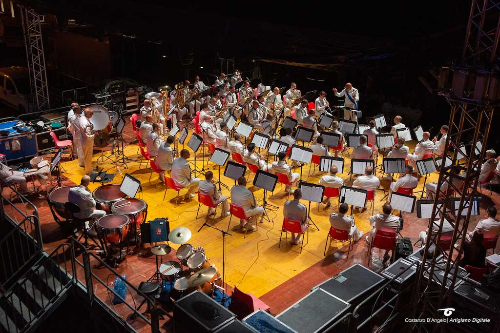Feste patronali in musica con il concerto della banda della Marina ...
