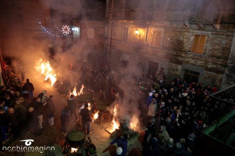Festa di San Nicola a Pollutri: tornano la Tavolata delle some e la ...