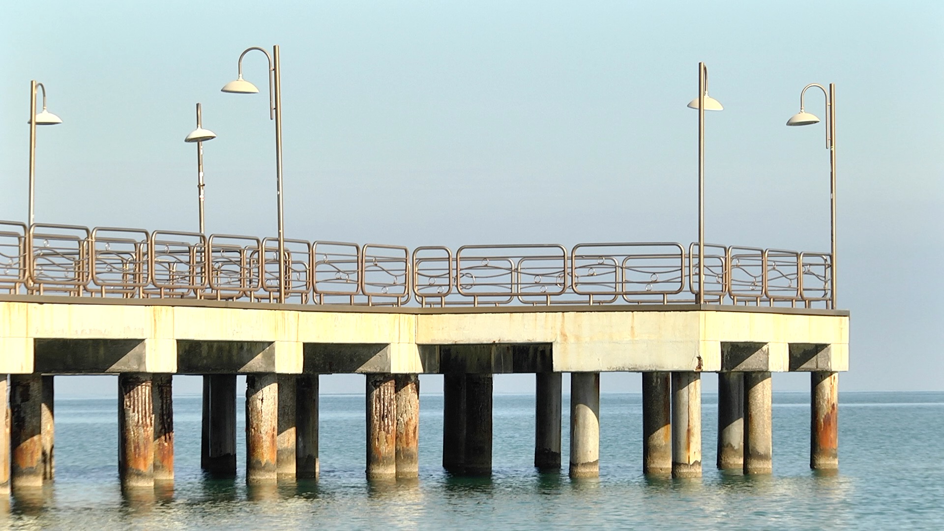 Quei pilastri che non interessano a nessuno | Chiaro Quotidiano