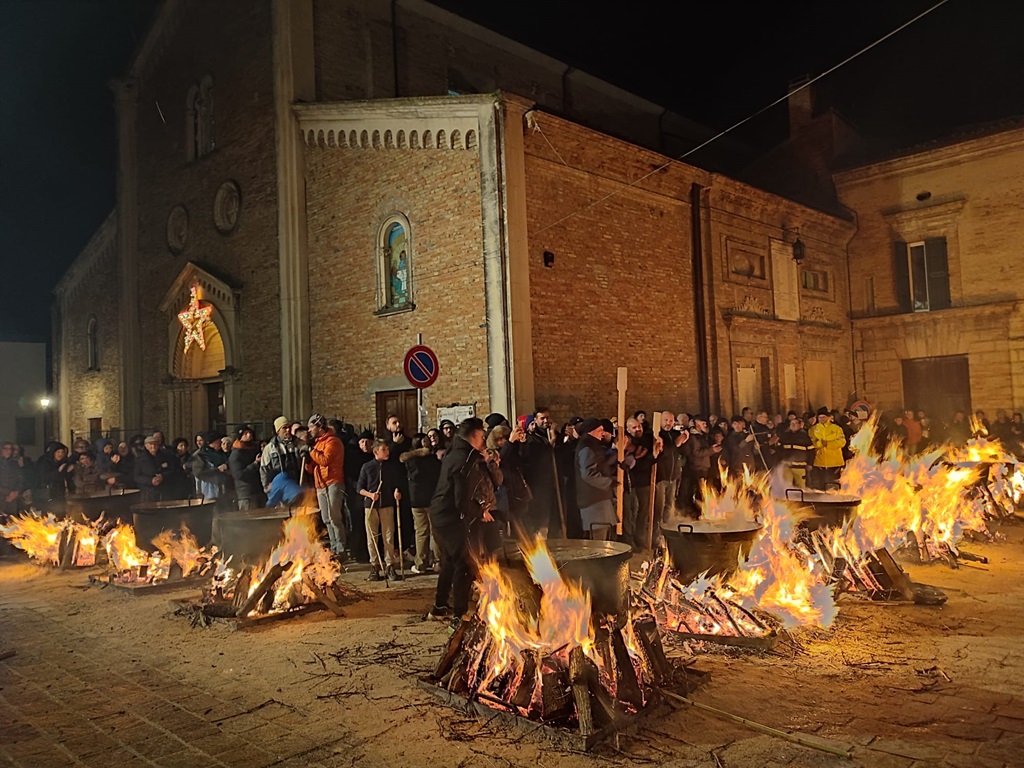 Pollutri, tutto pronto per la tradizionale cottura delle fave di San ...