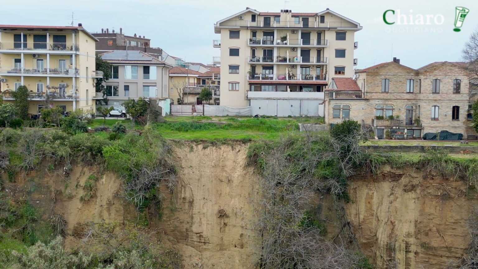 Frana al belvedere San Michele: 15 sensori su case e terreno entro una ...